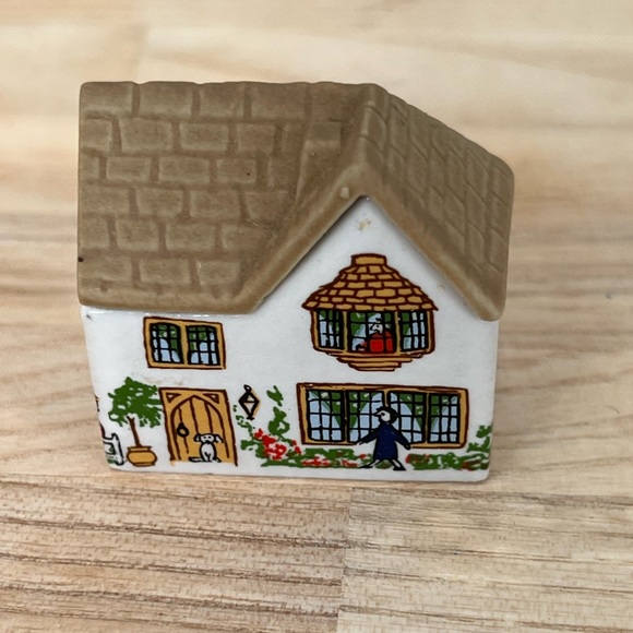 Wade | Art | Wade Miniature Porcelain Rose Cottage Wade England Whimsey ...